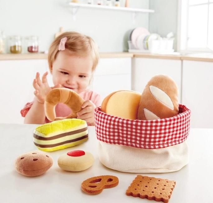 Toddler Bread Basket - Hape| Ozzy Educational Toys